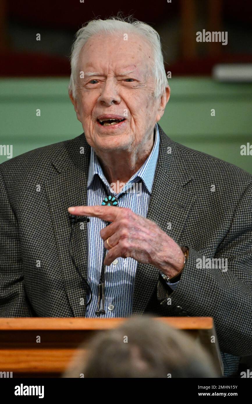 Former U.S. President Jimmy Carter teaches Sunday school at Maranatha ...