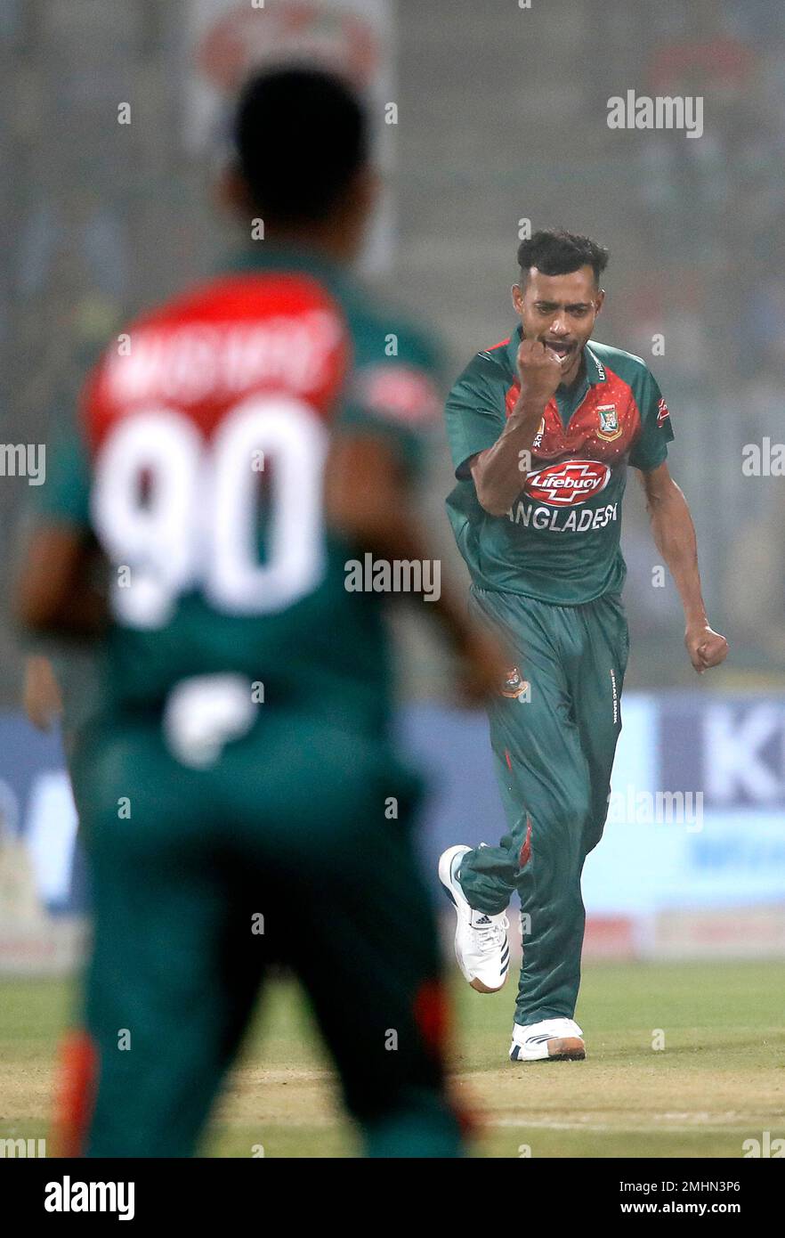 Bangladesh's Shaiful Islam celebrates the wicket of India's captain ...