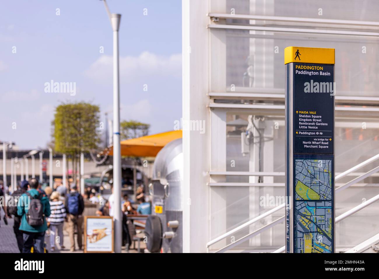 The london tavern paddington hi-res stock photography and images - Alamy