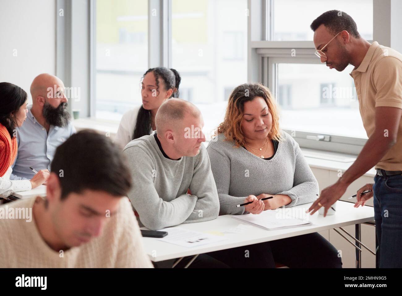 Women seminar work hi-res stock photography and images - Alamy