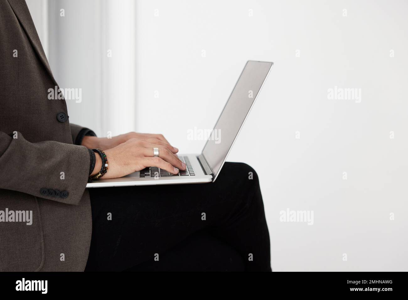 Typing technique hi-res stock photography and images - Alamy