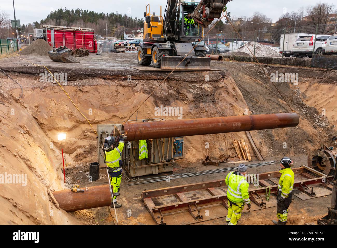 Overhead pipes hi-res stock photography and images - Alamy