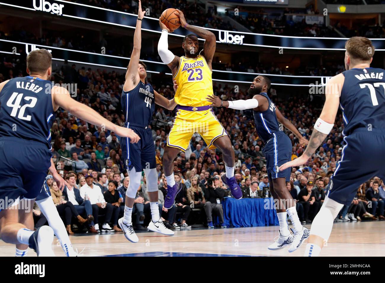 Dallas Mavericks' Maxi Kleber (42), Justin Jackson, Tim Hardaway Jr ...