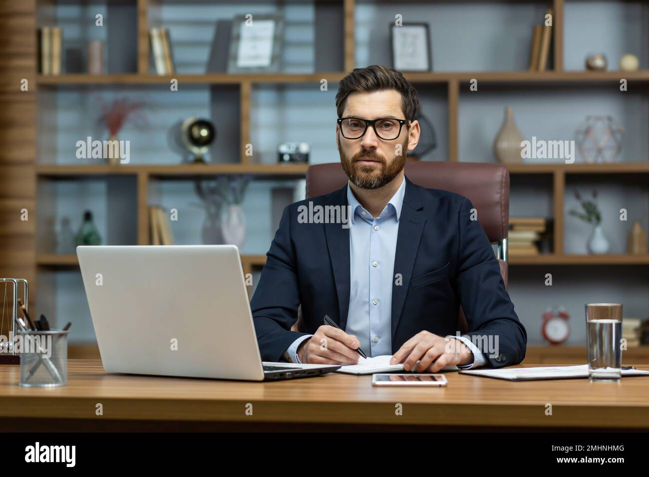 Concentration boss hi-res stock photography and images - Alamy