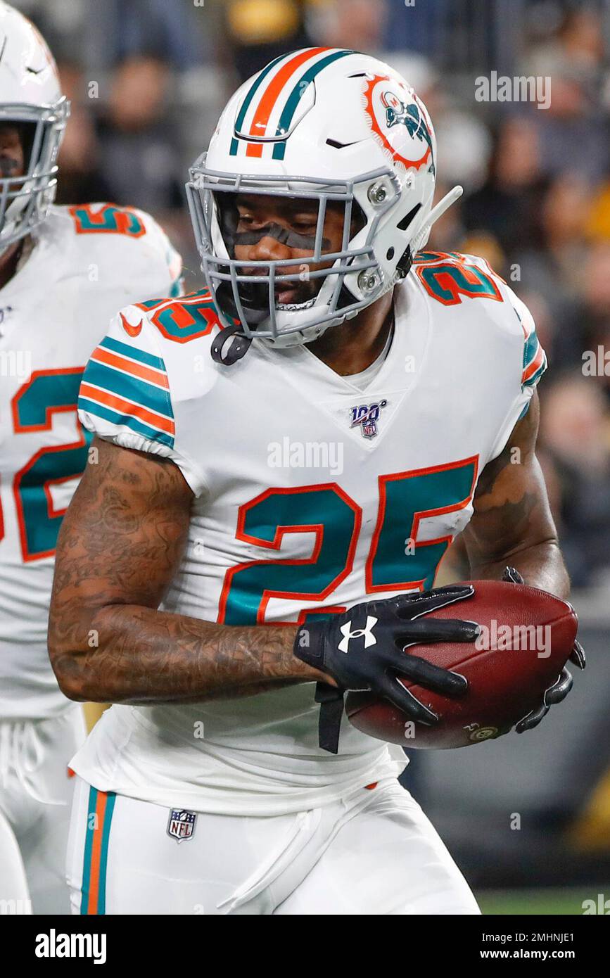 Miami Dolphins cornerback Xavien Howard (25) celebrates after making an ...