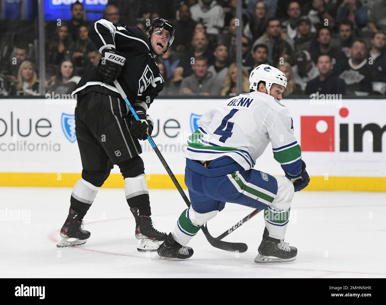 Los Angeles Kings center Anze Kopitar, of Slovenia, left, and Vancouver ...