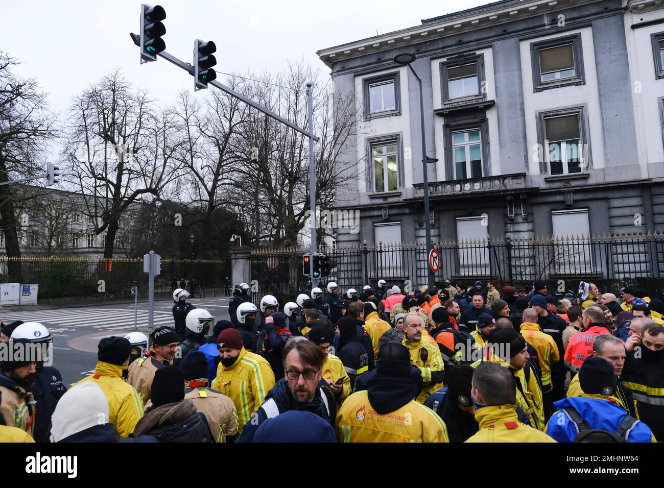 Brussels, Belgium. 27th Jan, 2023. Police officers stand guard as they ...