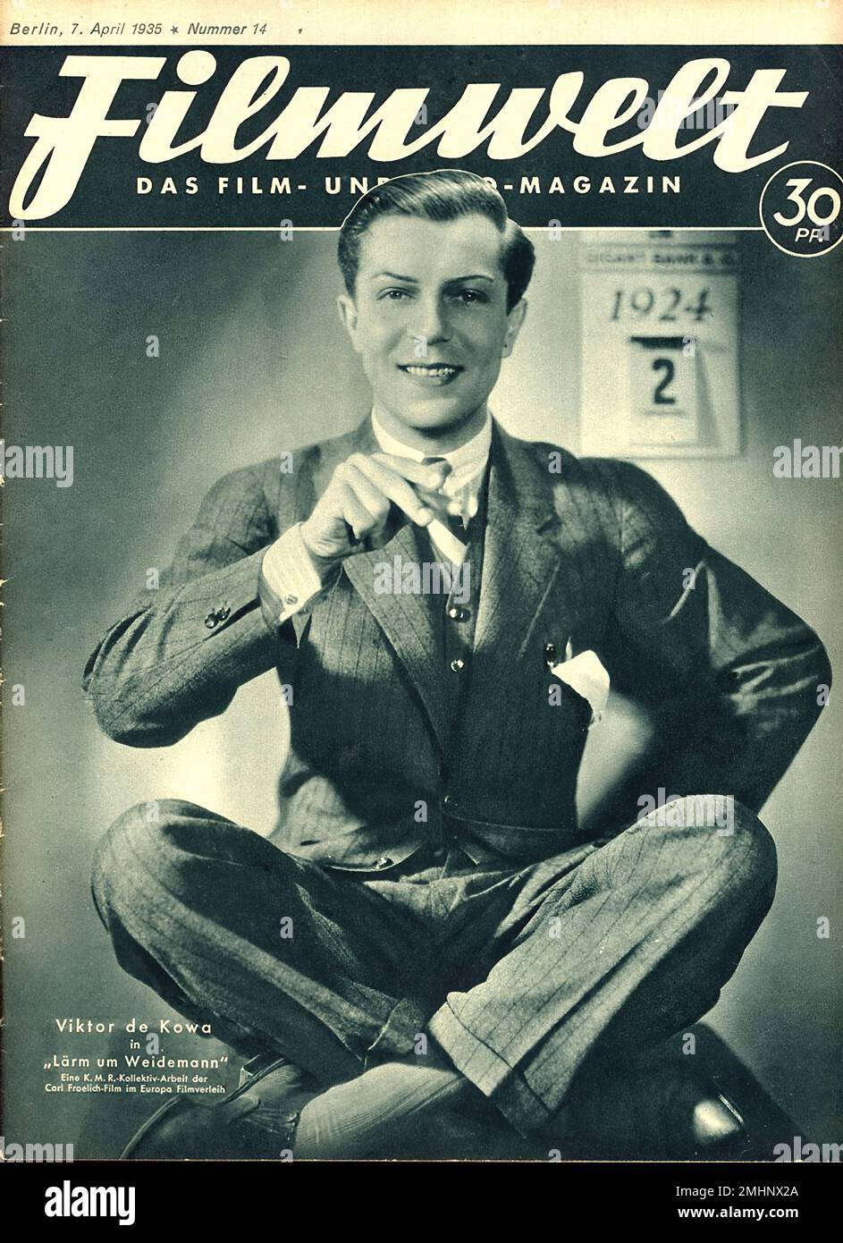 1930s germany german propaganda poster hi-res stock photography and ...