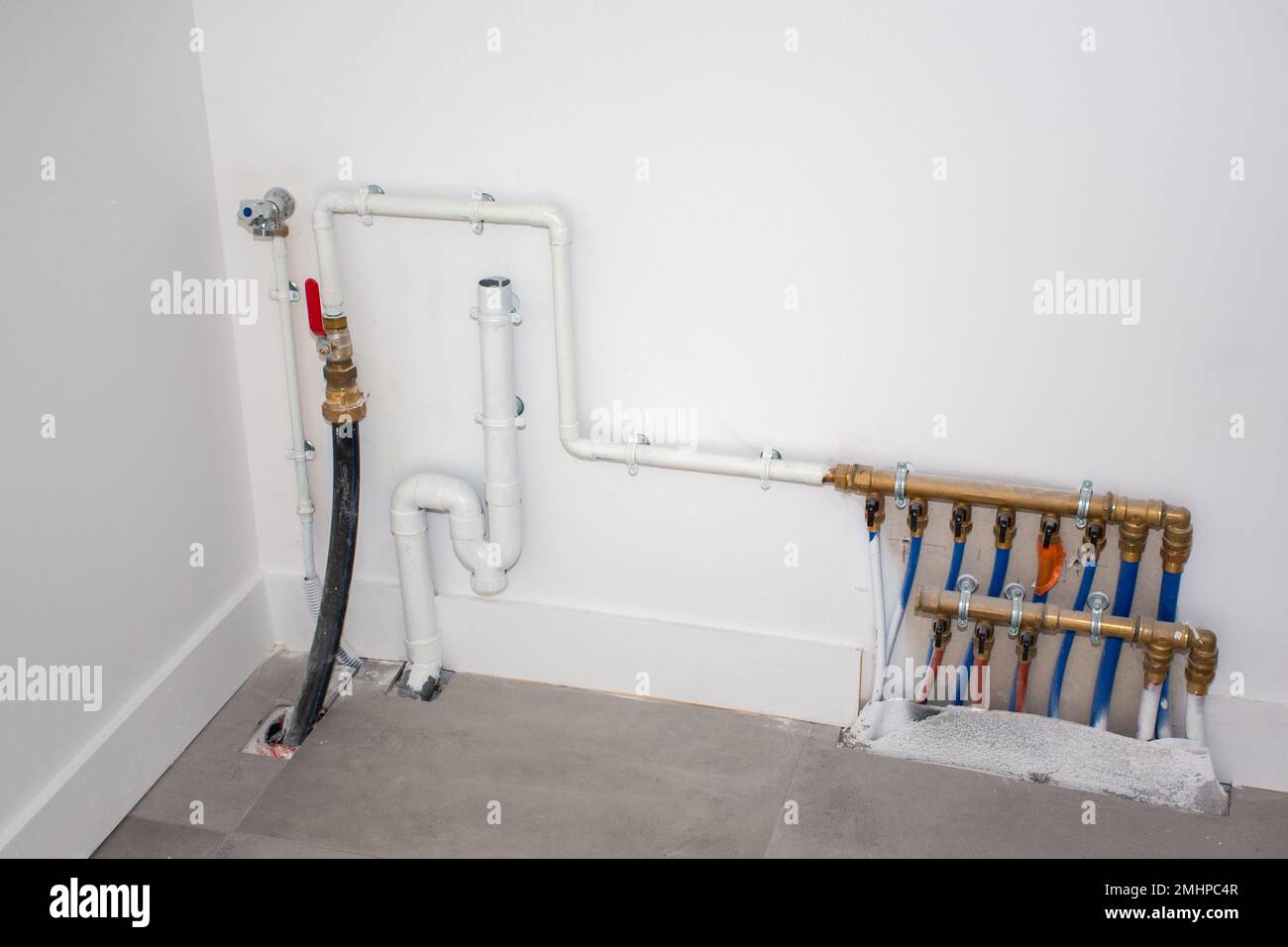 High pressure hydraulic hoses valves on control system of water cooling ...