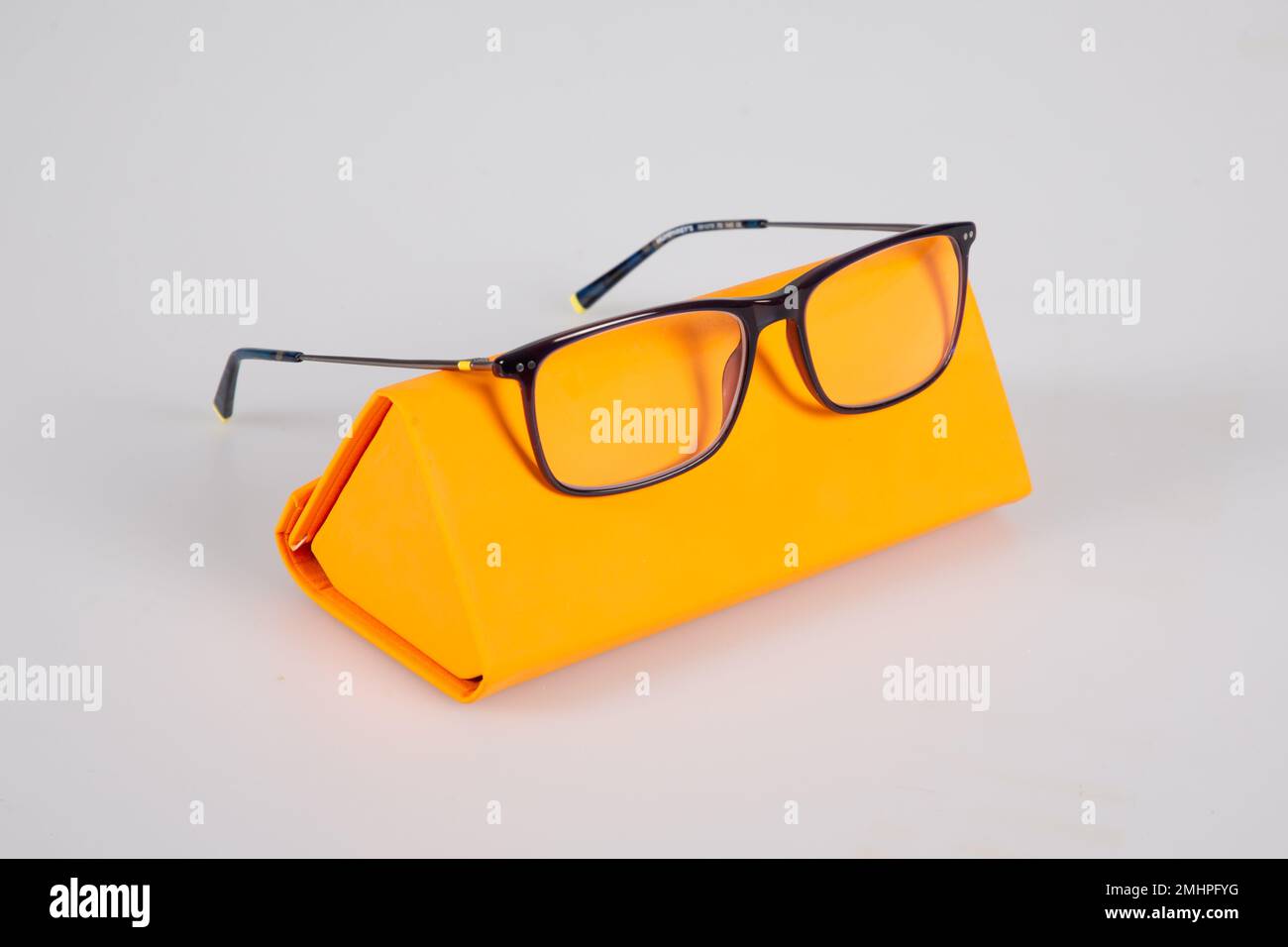 case with new optic modern medic glasses orange design box for ...