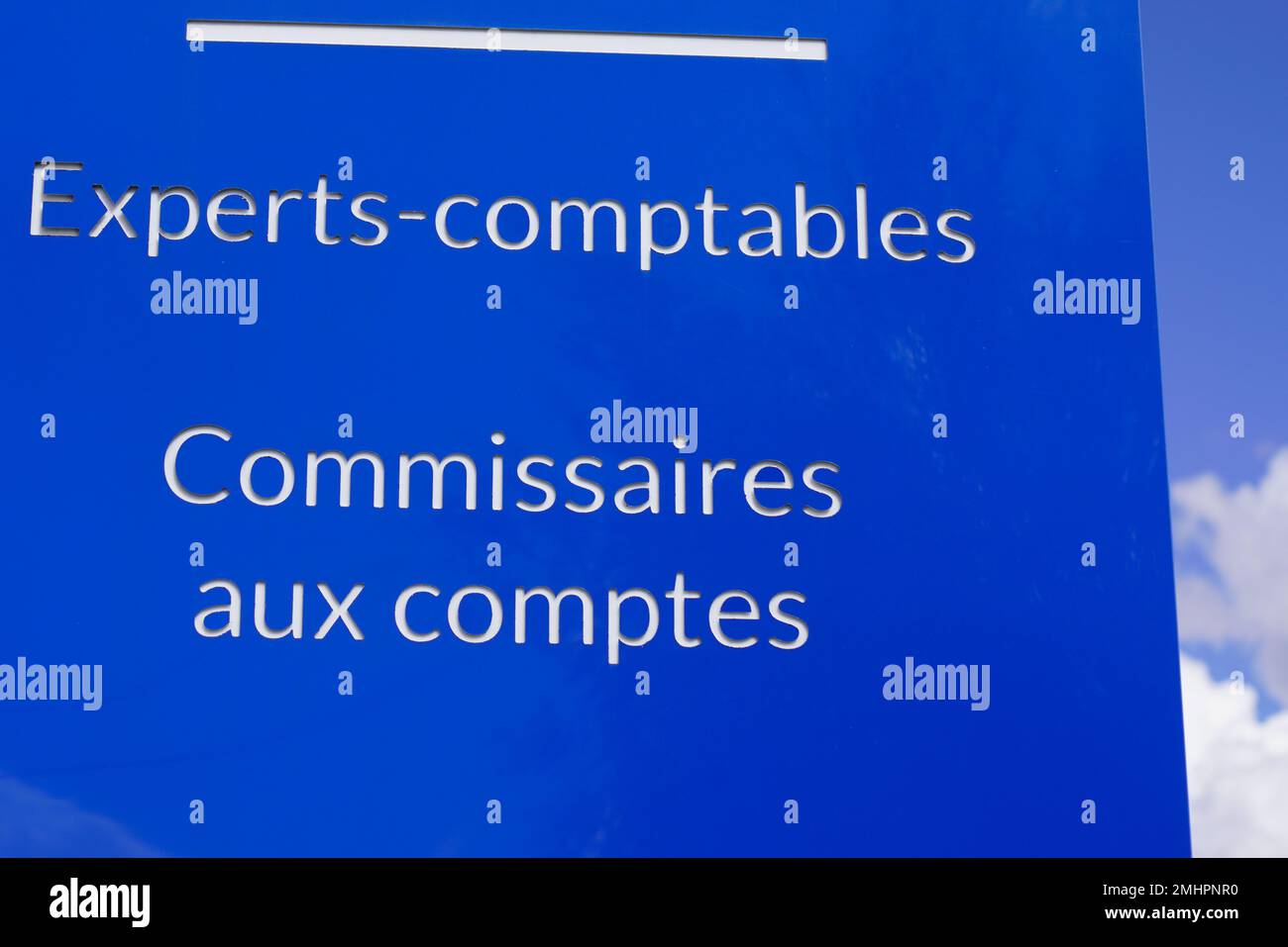 Expert comptable logo hi-res stock photography and images - Alamy