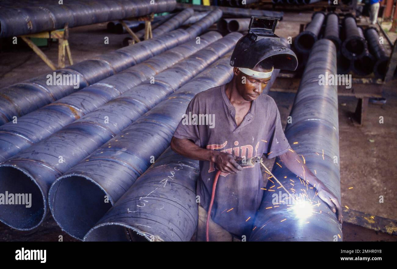 Factoryworker hi-res stock photography and images - Alamy