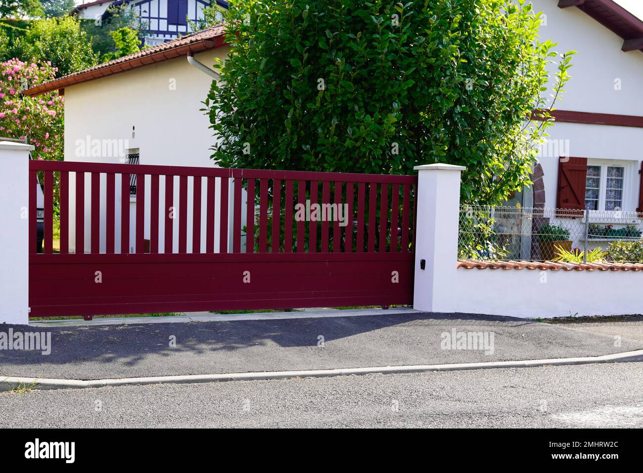 red entrance suburb portal design of home metal aluminum gate of modern ...