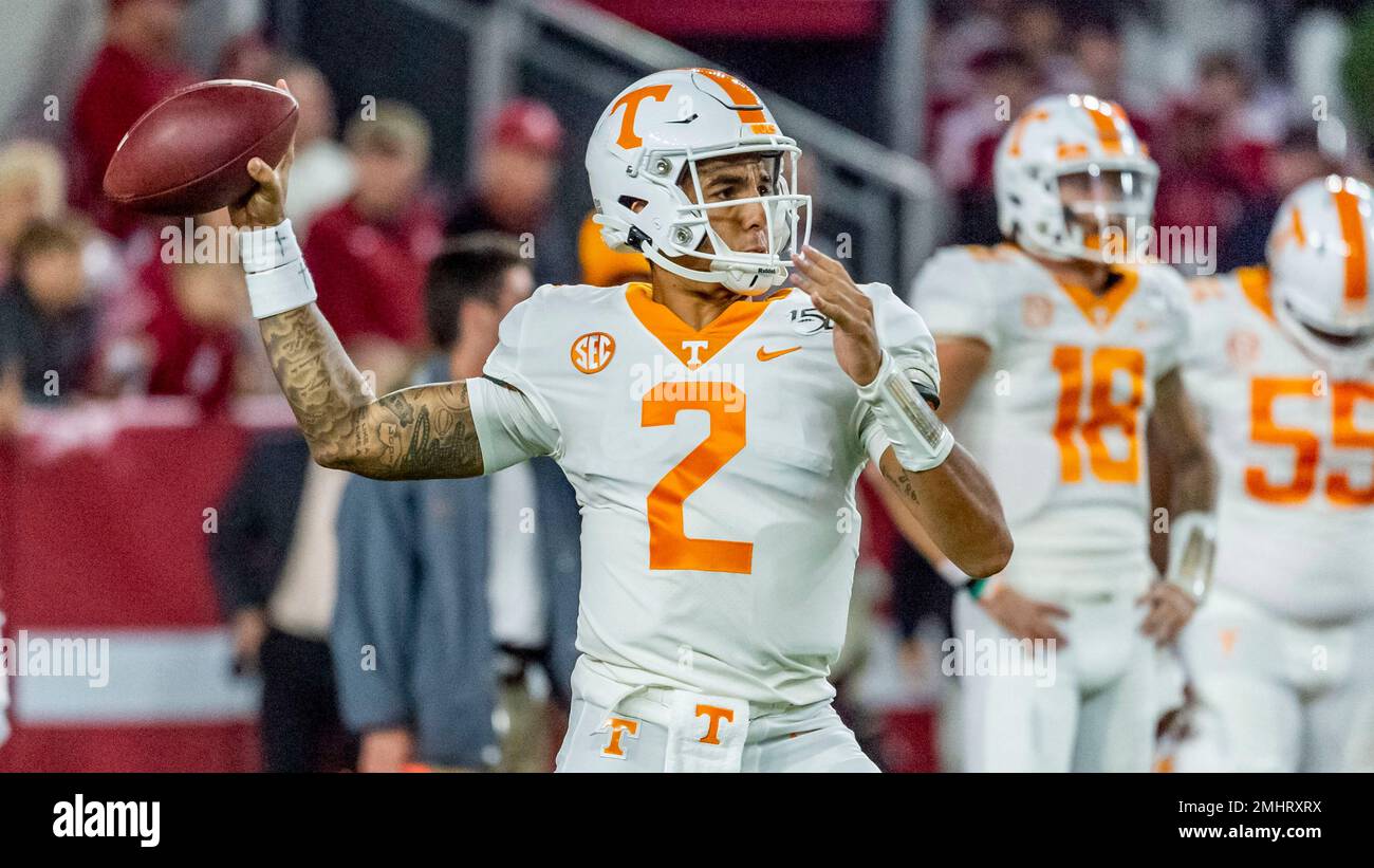 Tennessee quarterback Jarrett Guarantano (2) warms up before an NCAA ...