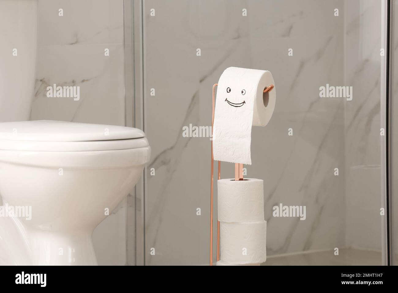 Toilet paper funny face hi-res stock photography and images - Alamy
