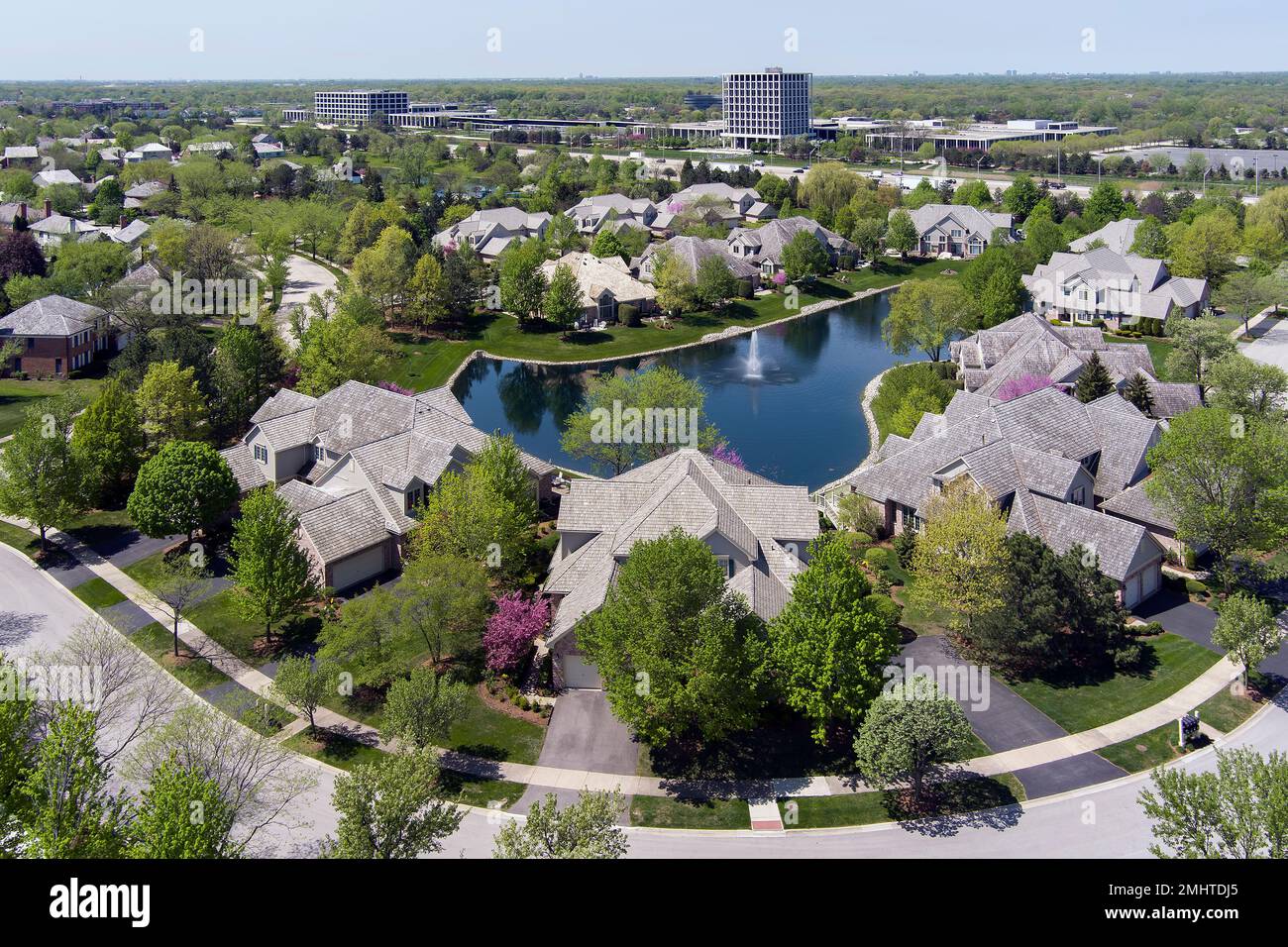 Driveway pond hi-res stock photography and images - Alamy