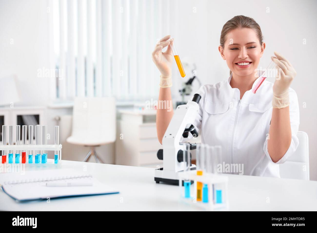 Microscope medical test tubes hi-res stock photography and images - Alamy
