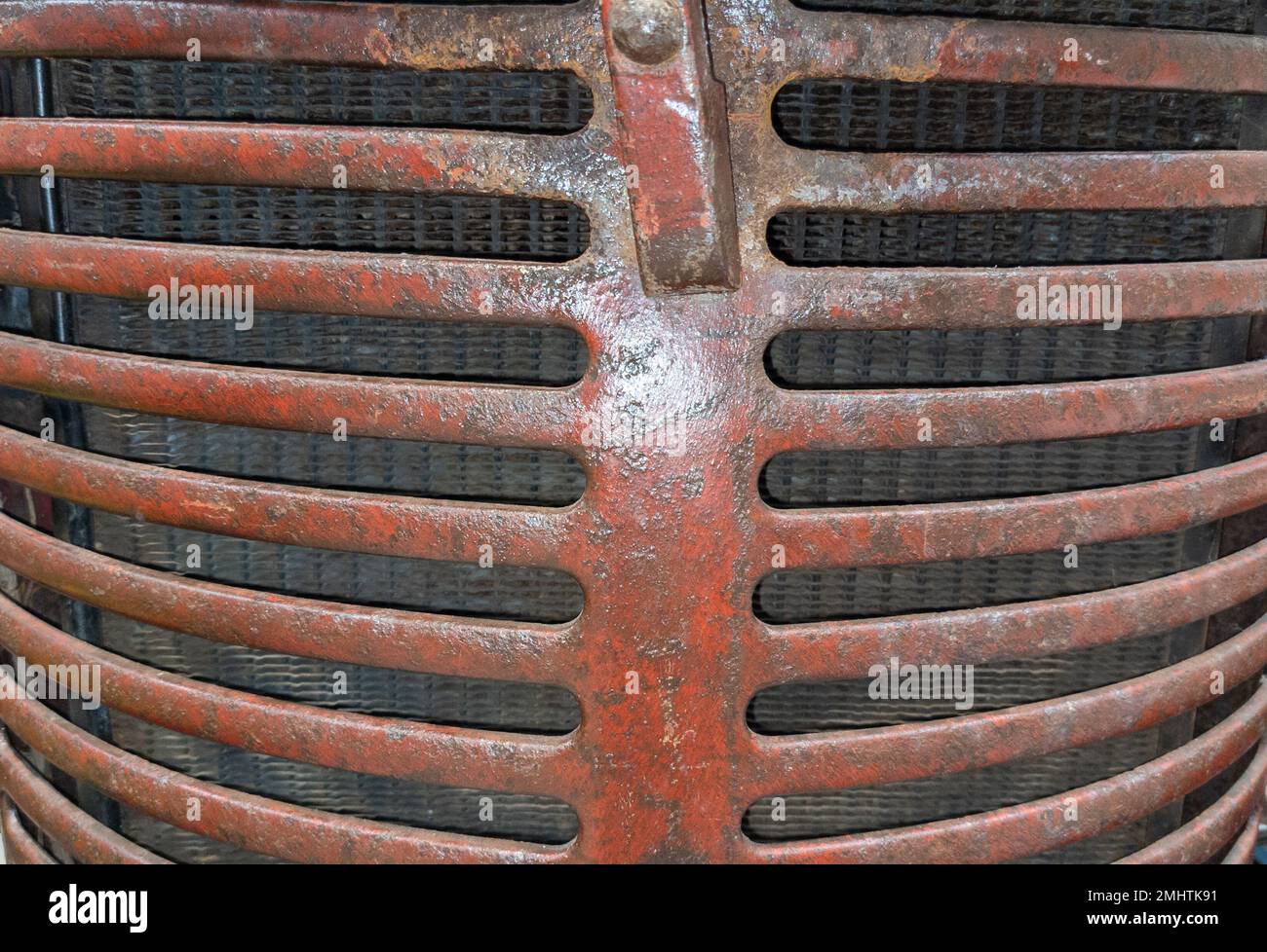 background grill rust tractor diesel vintage red oldtimer rusty Stock ...