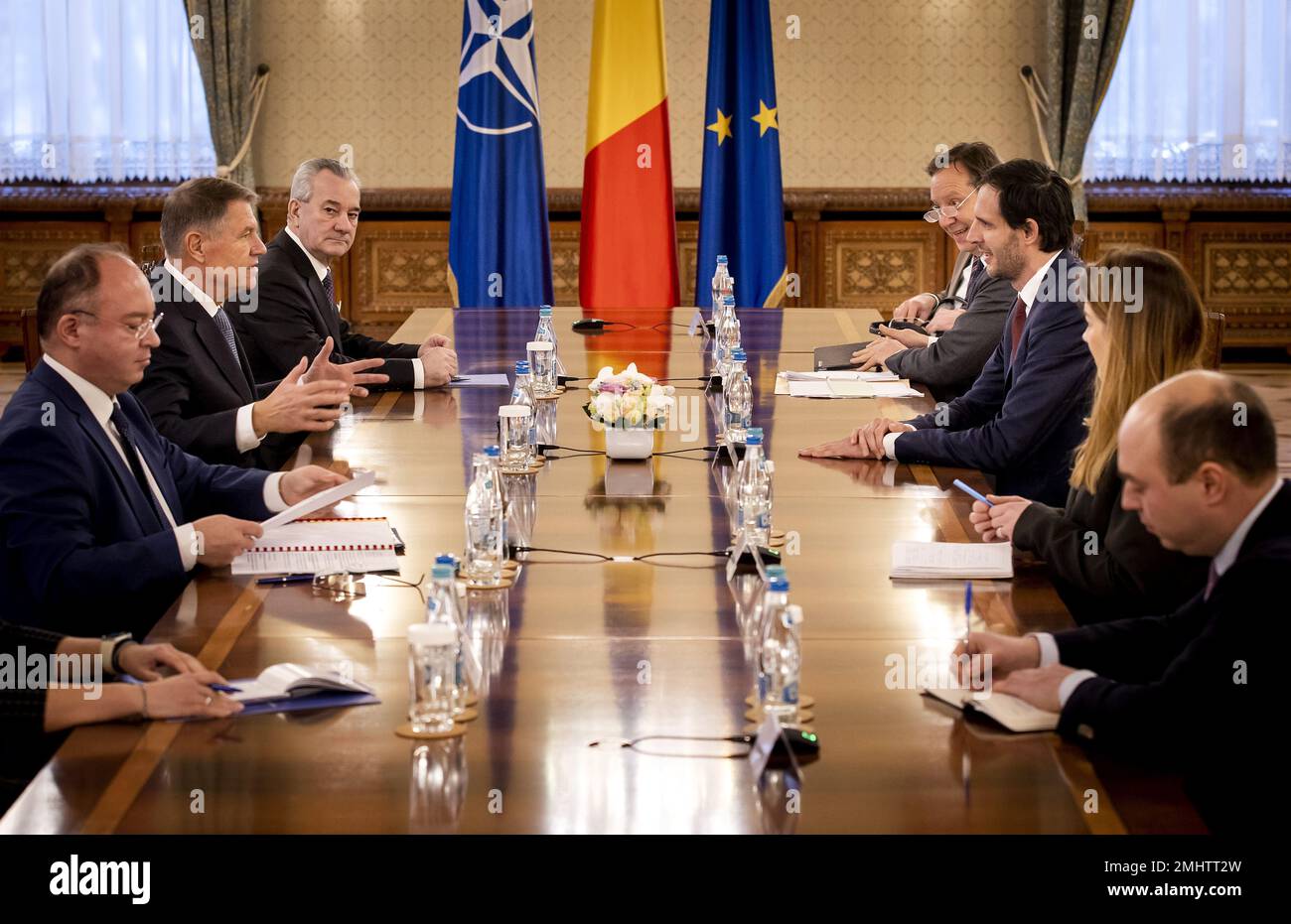 Nato conference table hi-res stock photography and images - Alamy