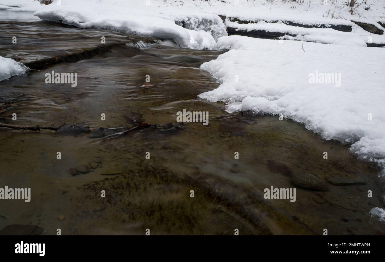 Close up water streams in hi-res stock photography and images - Alamy