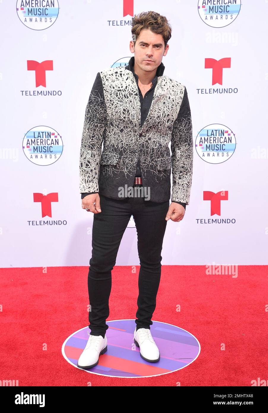 Ivan Arana arrives at the Latin American Music Awards on Thursday, Oct ...