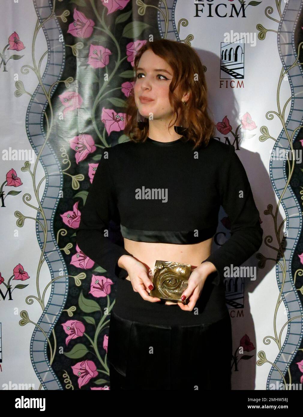 Mexican actress Naian Gonzalez Norvind poses with her Best Actress ...