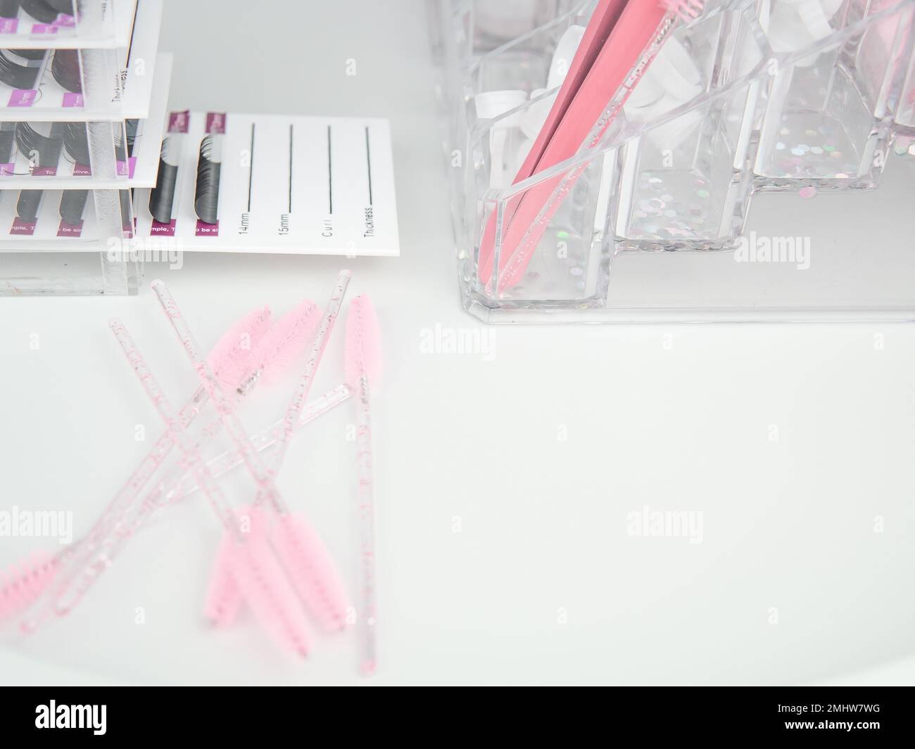 beauty salon equipment for eyelash extensions ,tools or lash technician ...