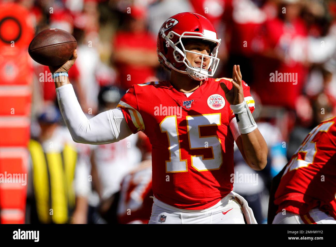 Kansas City Chiefs quarterback Patrick Mahomes (15) throws a pass ...