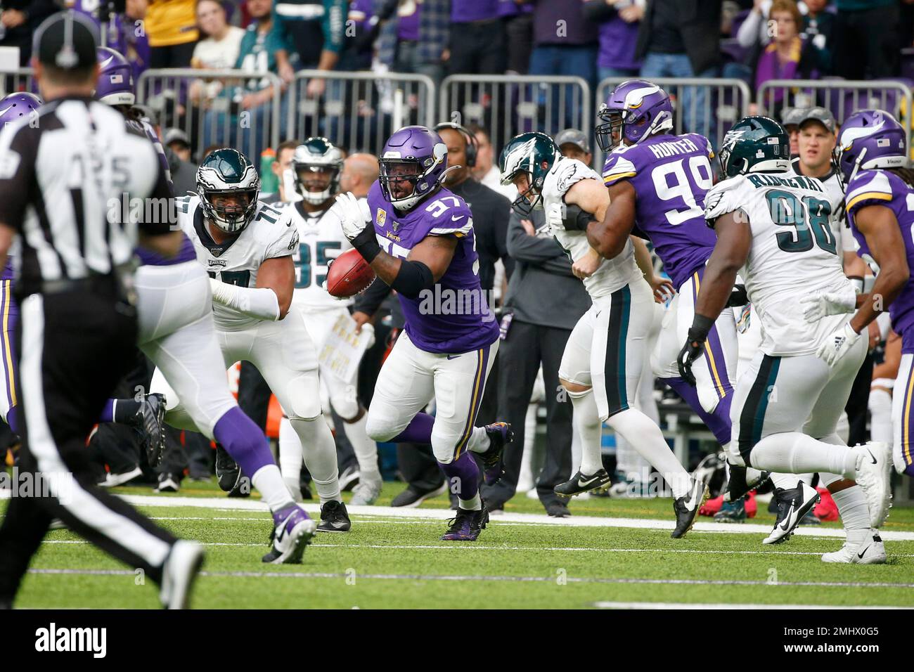 Minnesota Vikings defensive end Everson Griffen (97) returns an ...