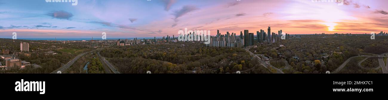Don valley parkway hi-res stock photography and images - Alamy