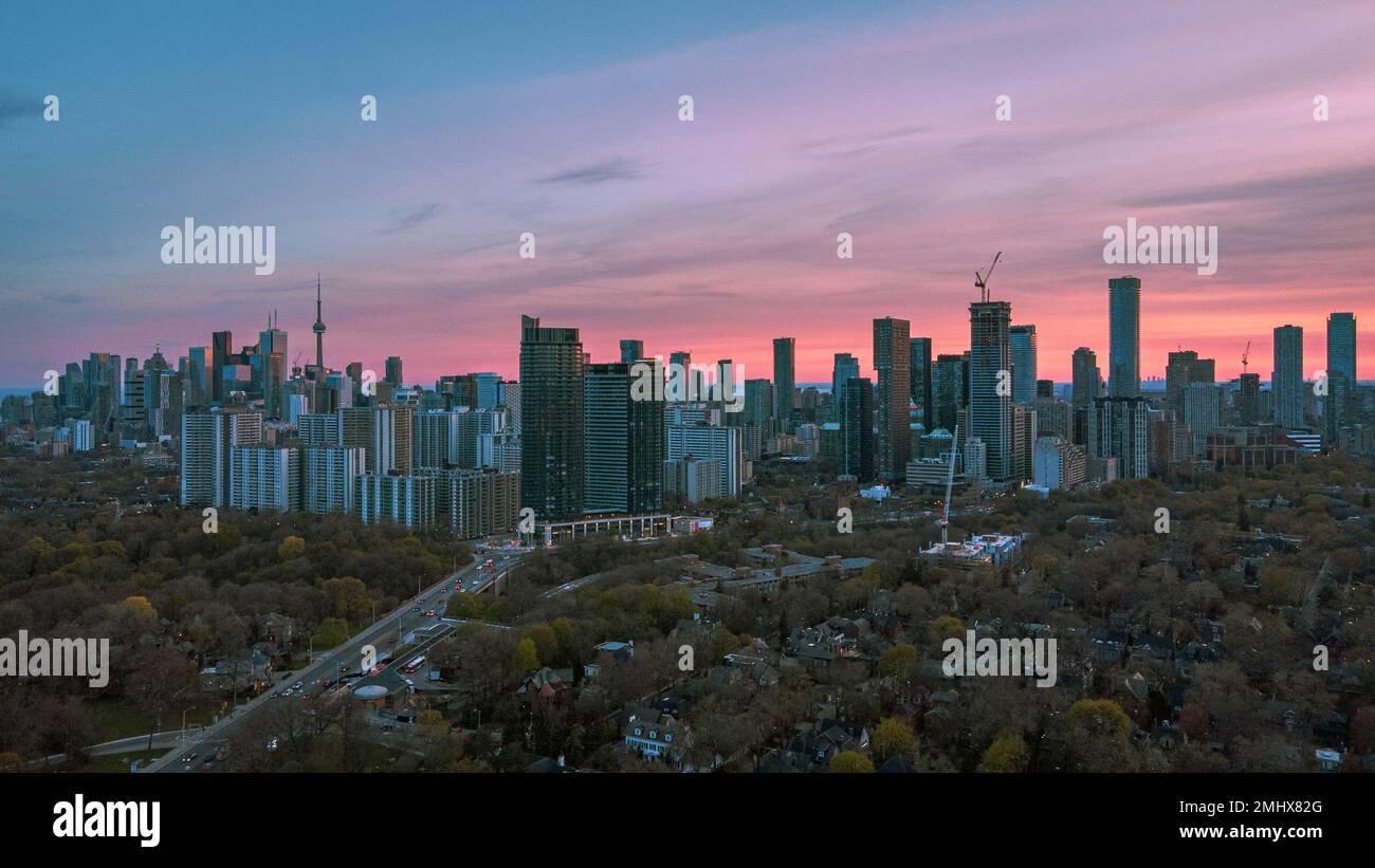 Aerial cinematic downtown toronto city hi-res stock photography and ...