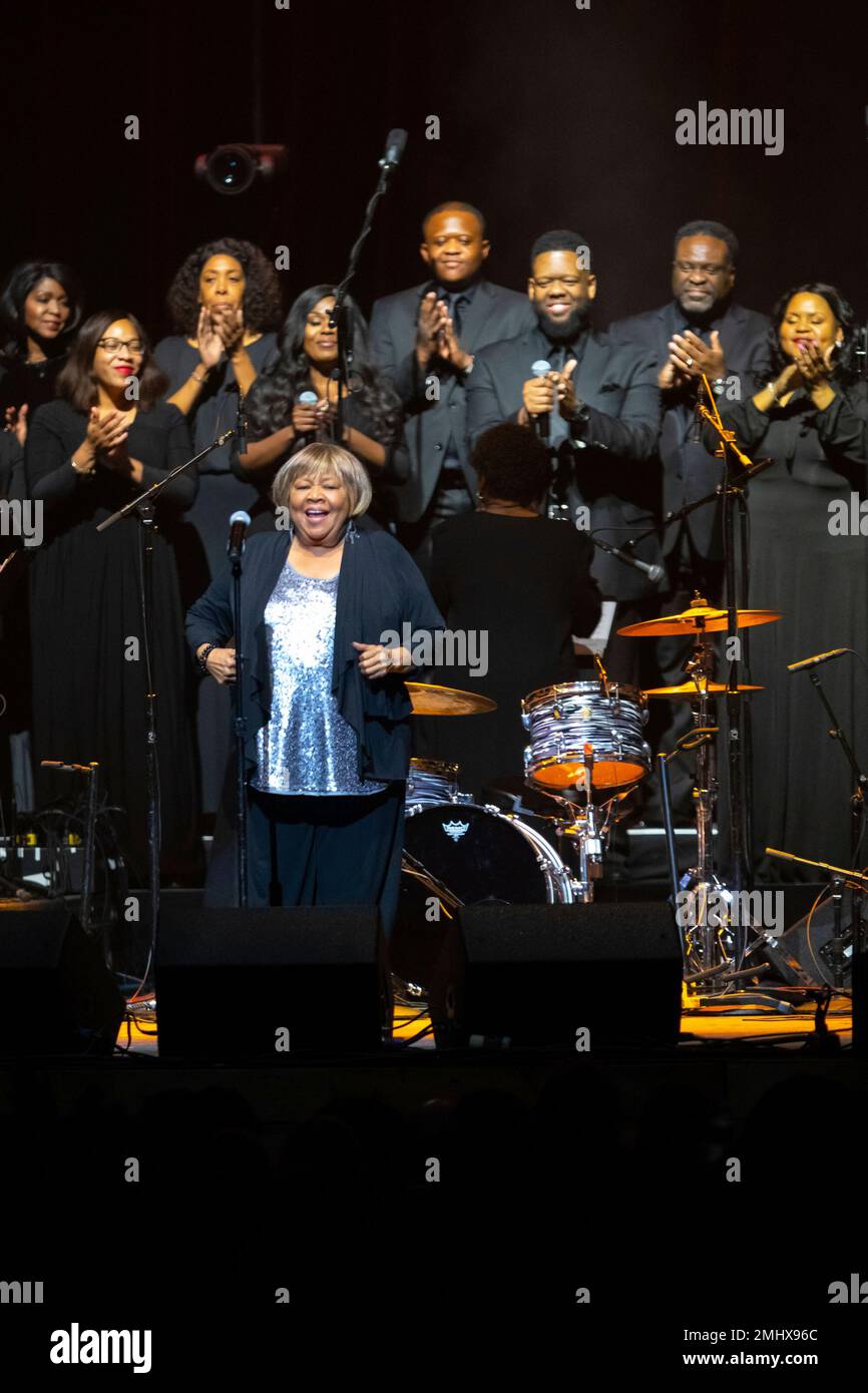 Mavis Staples performs on stage with The Celebration Gospel Choir ...