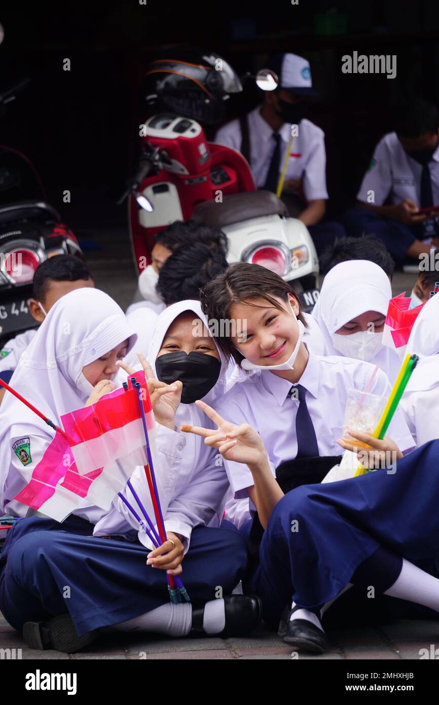 Indonesian Junior High School students celebrate grebeg pancasila Stock ...