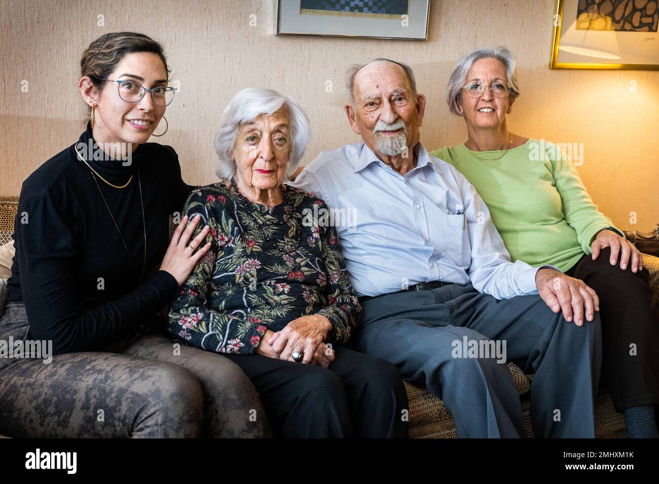 Holocaust survivor Ruth Berlinger, with her daughter Noomi Stahl ...