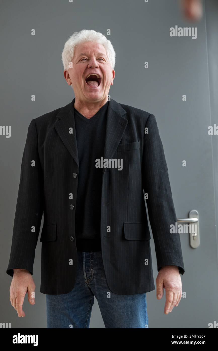 Munich, Germany. 27th Jan, 2023. Actor Miroslav Nemec laughs at the BR ...