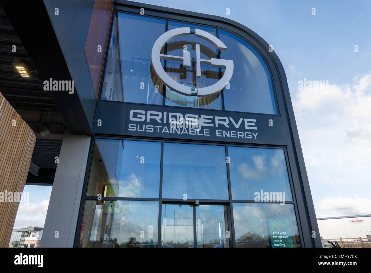 Gridserve sign hi-res stock photography and images - Alamy