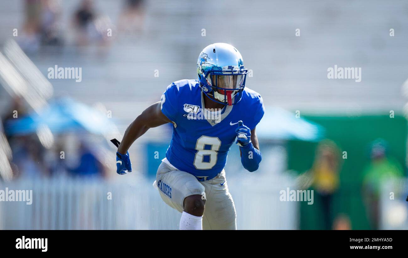 Middle Tennessee Blue Raiders wide receiver Ty Lee (8) moves in ...