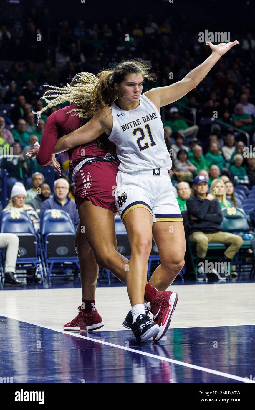 January 26, 2023: Notre Dame forward Maddy Westbeld (21) and Florida State forward Valencia ...