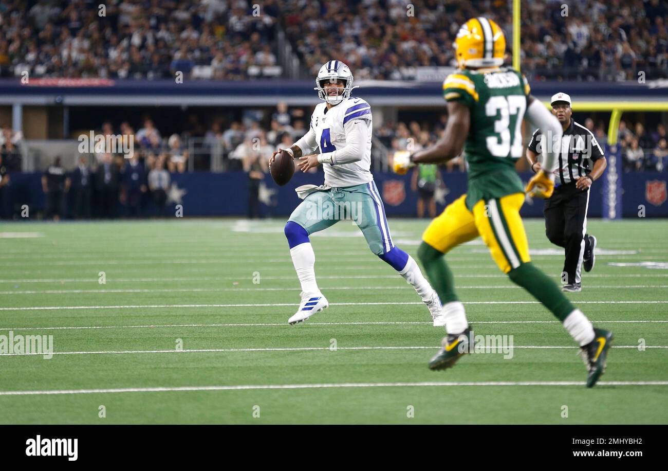 Dallas Cowboys quarterback Dak Prescott (4) looks to throw against the ...