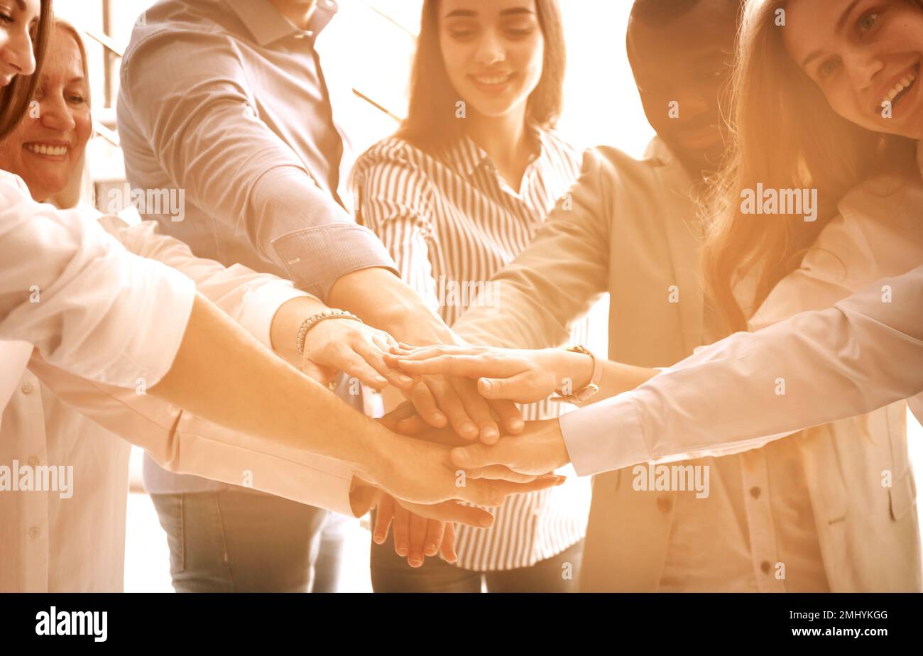 American female volunteers hi-res stock photography and images - Alamy