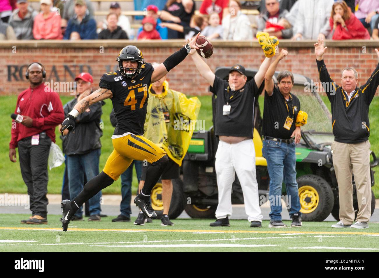 Missouri linebacker Cale Garrett runs to the end zone after an ...