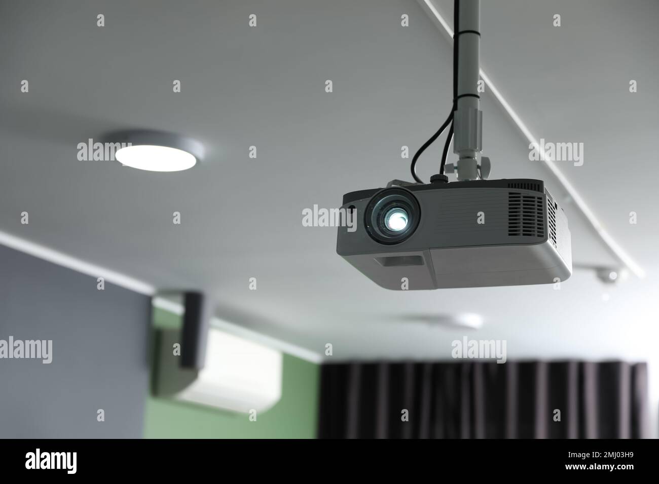 Modern Overhead Projector