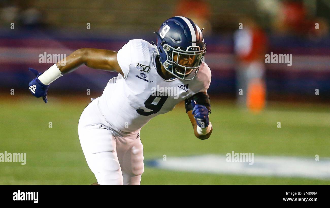 Georgia Southern wide receiver Darion Anderson (9) runs a play during ...