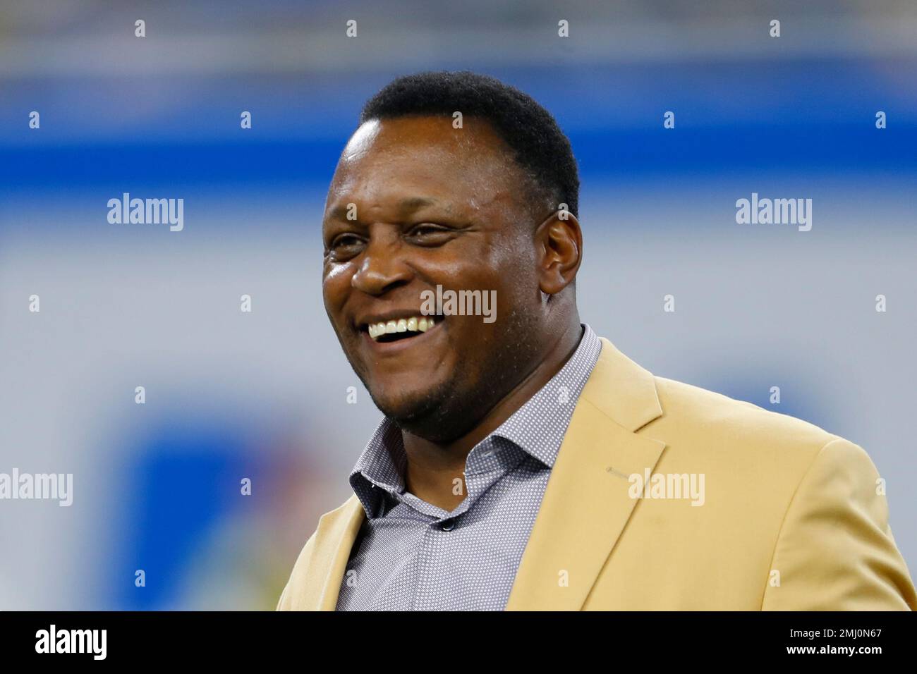 Former Detroit Lions running back Barry Sanders, a member of the NFL ...