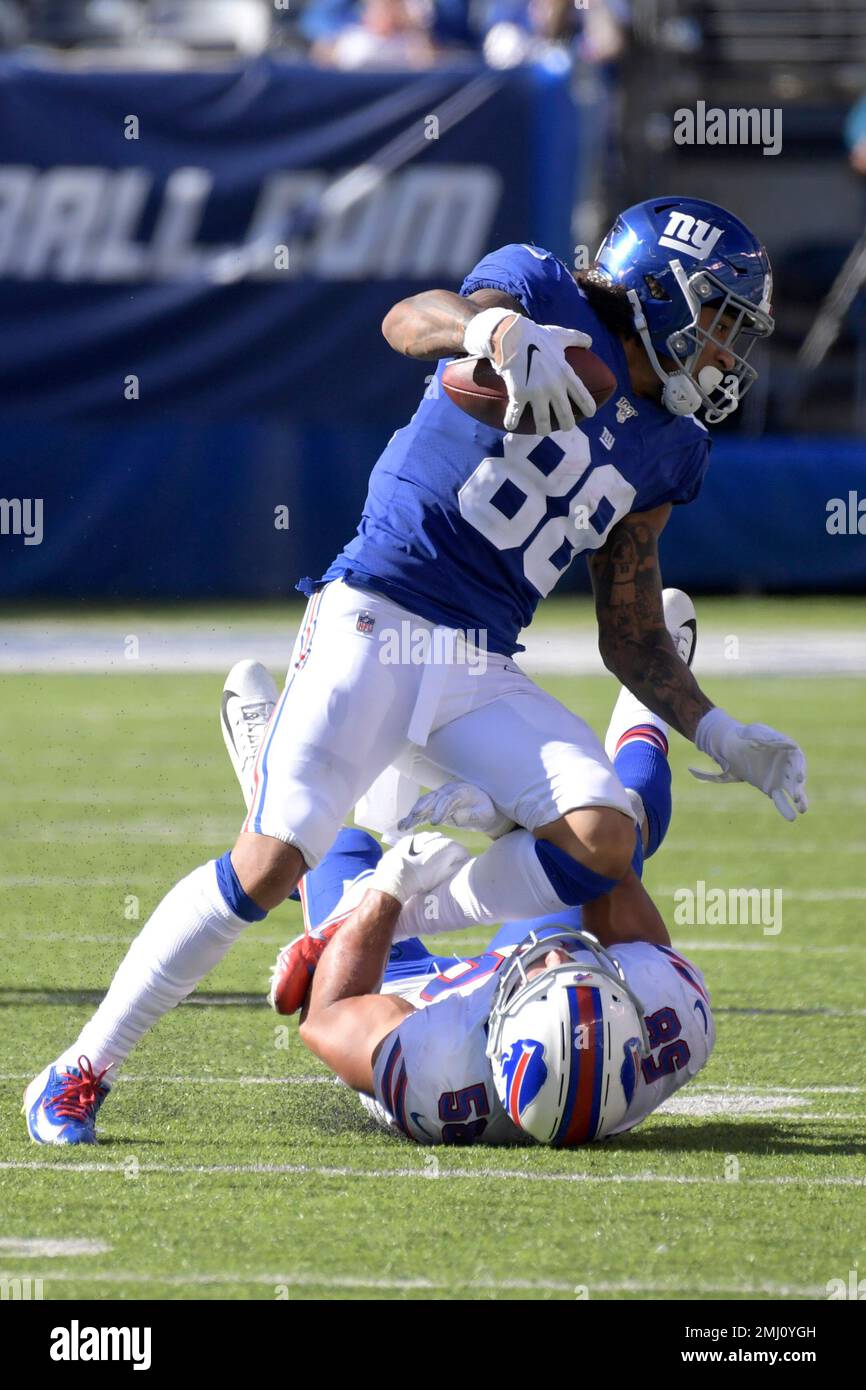 Buffalo Bills outside linebacker Matt Milano (58) tackles New York ...