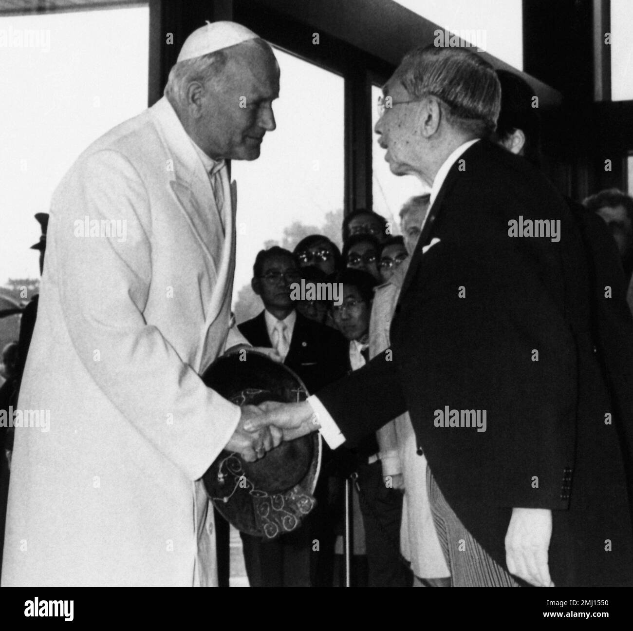 Pope John Paul II meets Emperor Hirohito of Japan, Tuesday, February 24 ...