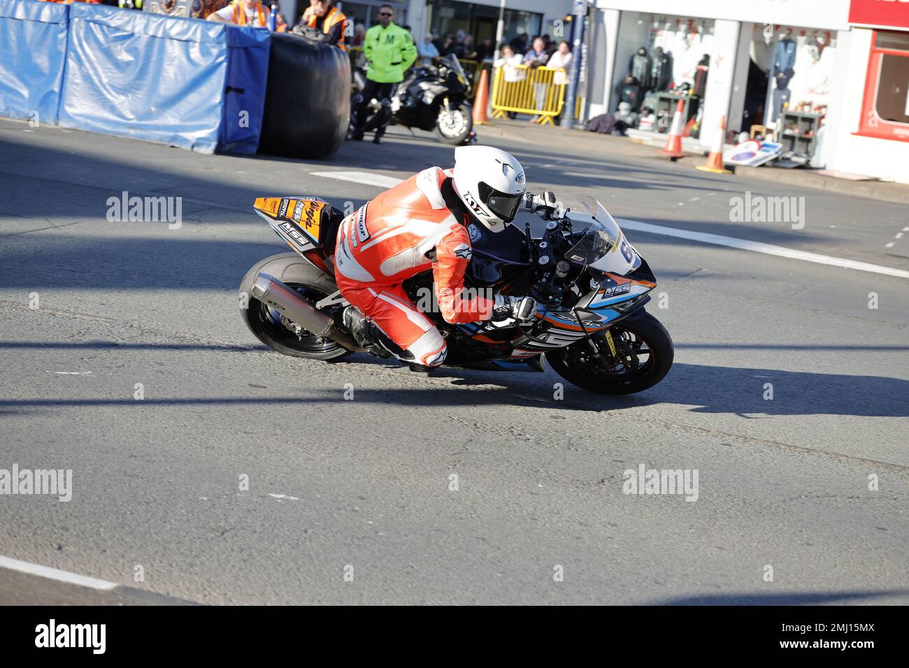 Isle of Man TT 22 Parliament Square Practice Week Stock Photo - Alamy