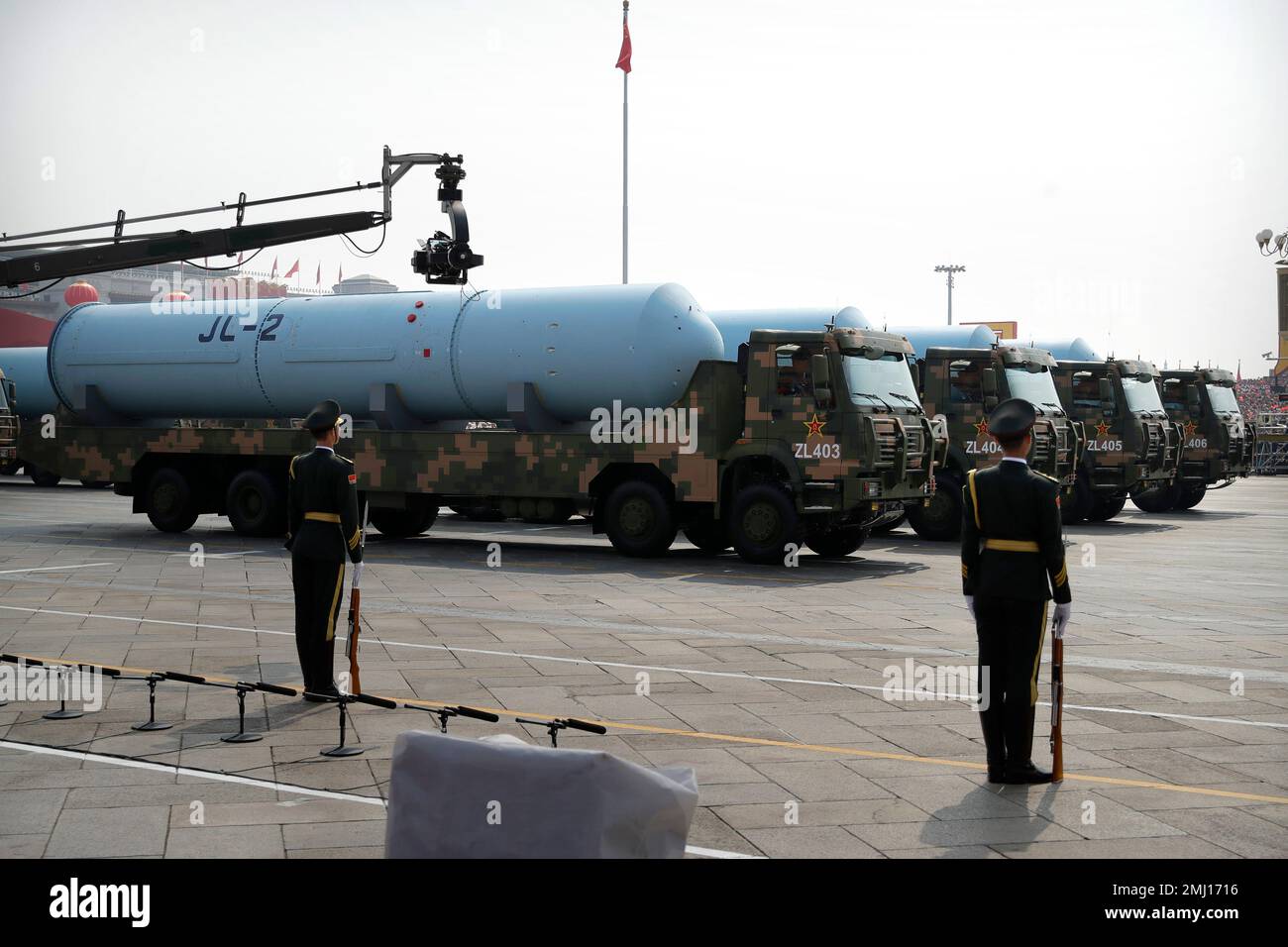 Chinese military vehicles carrying JL-2 submarine-launched missiles ...