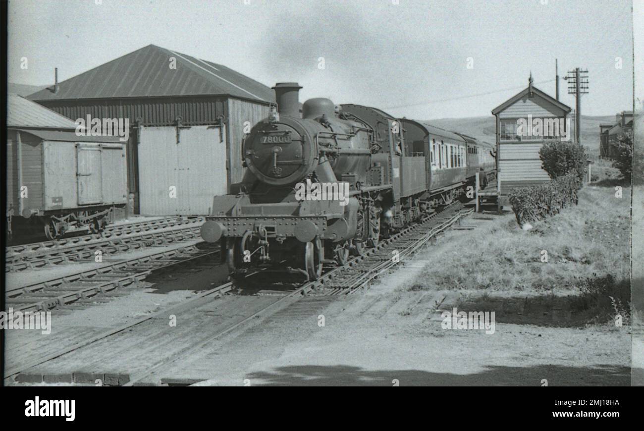 Standard class 2 hi-res stock photography and images - Alamy