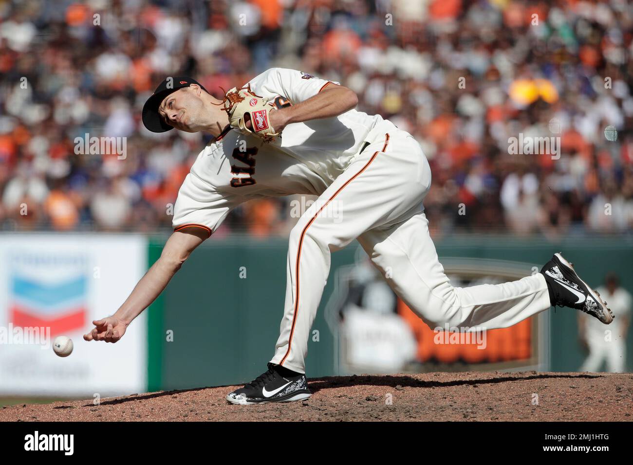 San Francisco Giants pitcher Tyler Rogers throws against the Los Angeles Dodgers during the ...